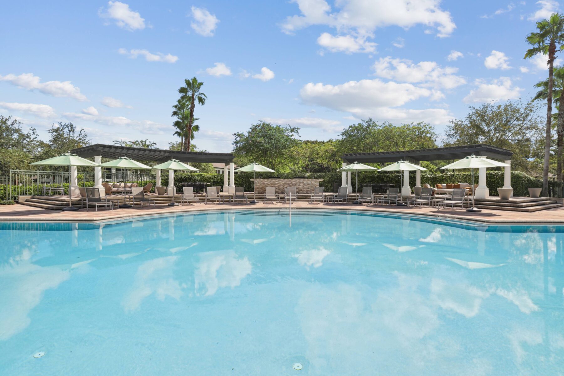 Luxury Apartments in Palm Harbor, FL | Bell Lansbrook Village